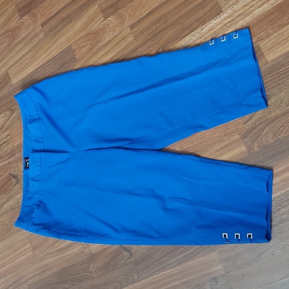 Rafaella | Pants & Jumpsuits | Rafaella Curvy Royal Blue Capris | Poshmark